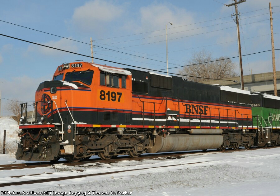 BNSF 8197 SD60M